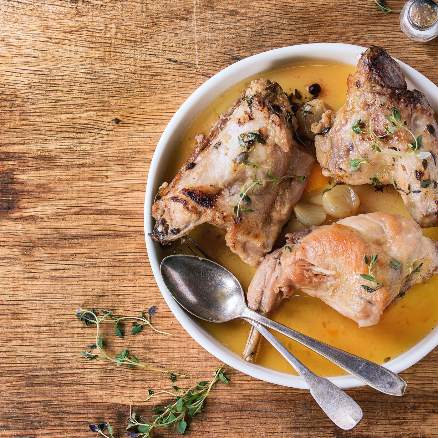 არ დადოთ საახალწლო სუფრაზე ეს პროდუქტები, რათა კურდღლის კეთილგანწყობა ...